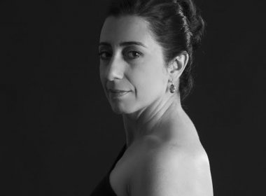 Jussara Silveira estreia espetáculo ‘Sorrir e Cantar como Bahia’ no ...