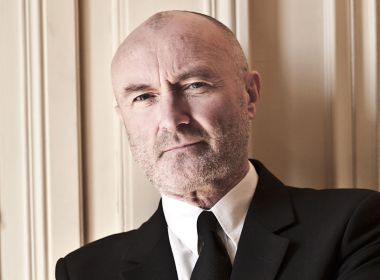 Phil Collins é retido por mais de 3h pela PF em aeroporto do Rio de ...