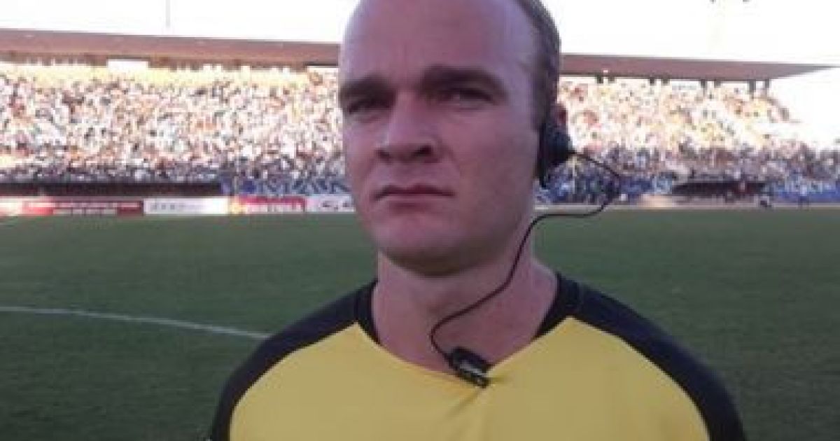 Denis da Silva Ribeiro Serafim apita Corinthians x Bahia em SP - Bahia ...