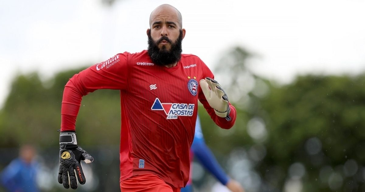 Danilo Fernandes: entre a despedida e a história? Goleiro concorre a ...