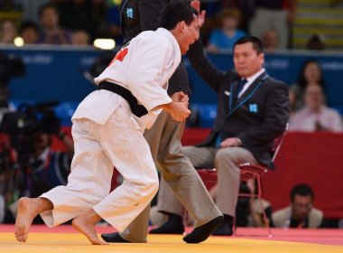 Emocionado, Felipe Kitadai comemora bronze olímpico - Bahia Notícias