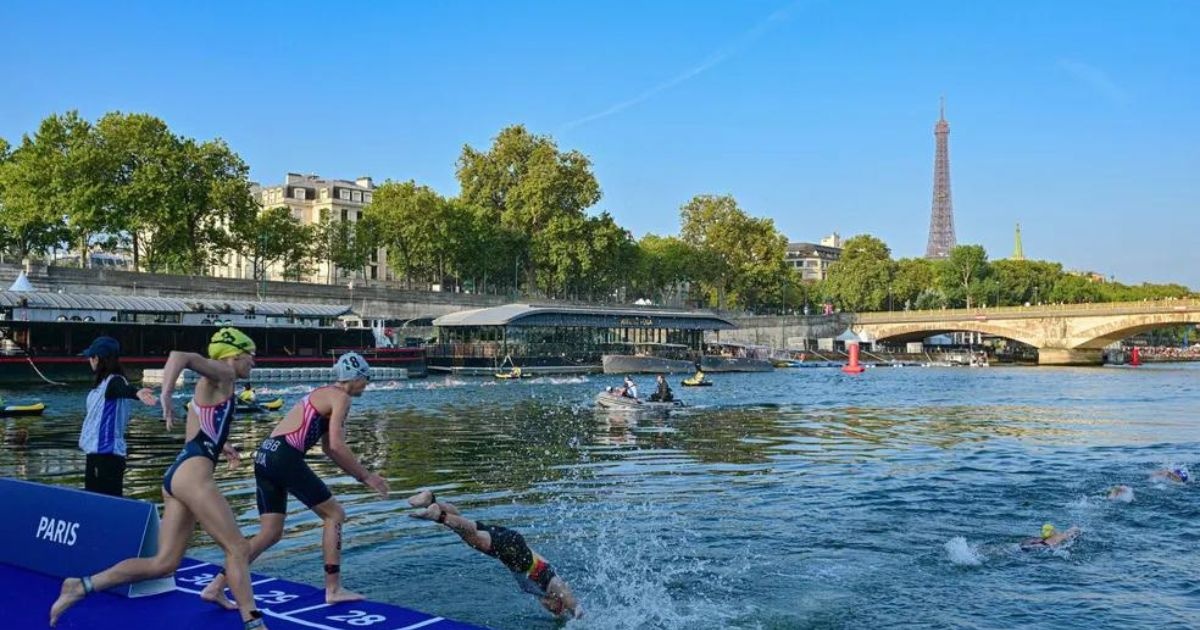 Qualidade do Rio Sena preocupa e treino de natação do triatlo é ...