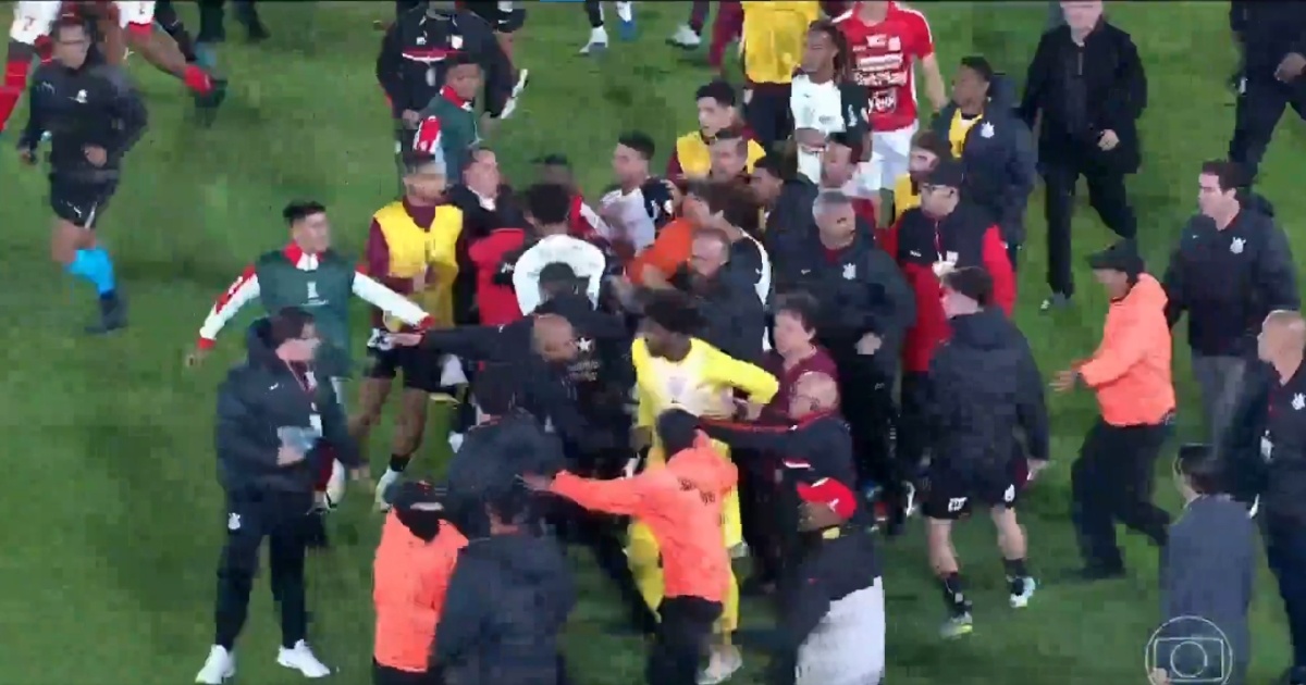 Comemoração de Hugo Souza vira estopim de confusão após empate do ...