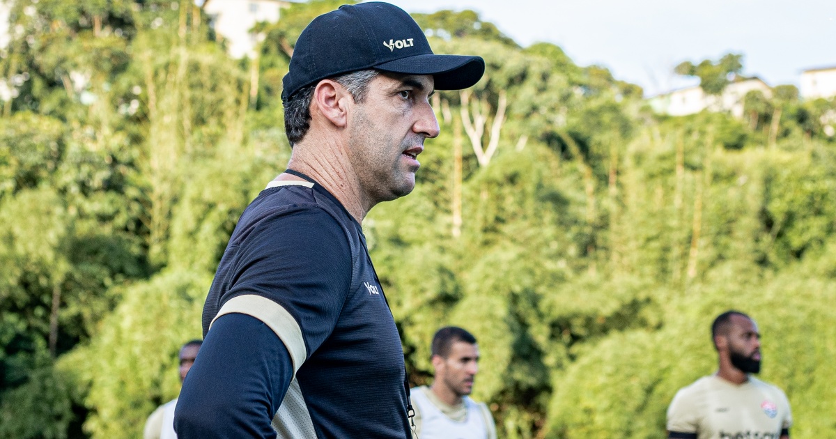 Léo Condé Diz Que Vitória Tentará Ser Equipe Equilibrada No Ba Vi Final