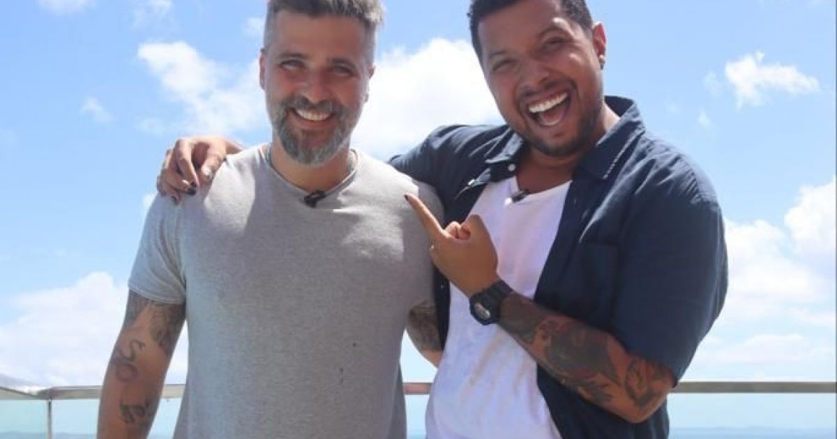 Dinho Júnior entrevista Bruno Gagliasso para divulgar série da Netflix ...
