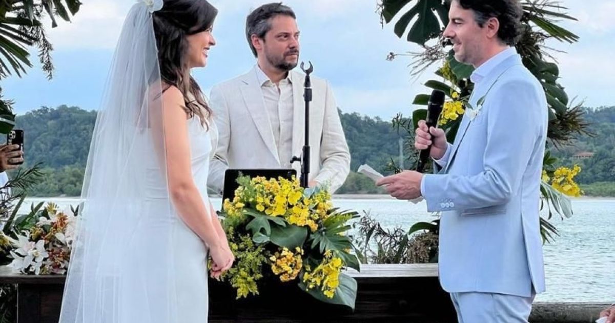 Daniel Reis e Luciana Cerqueira selam união na Baía de Todos-os-Santos ...