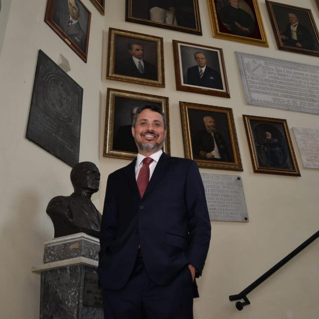 Fausto Franco toma posse como associado do Instituto Geográfico e ...