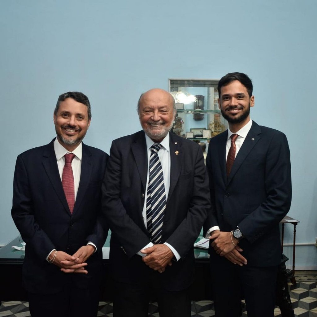 Fausto Franco toma posse como associado do Instituto Geográfico e ...