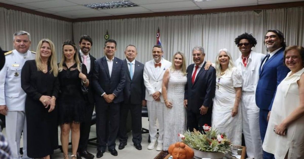 Empresário Fausto Franco recebe Comenda 2 de Julho e é homenageado por ...