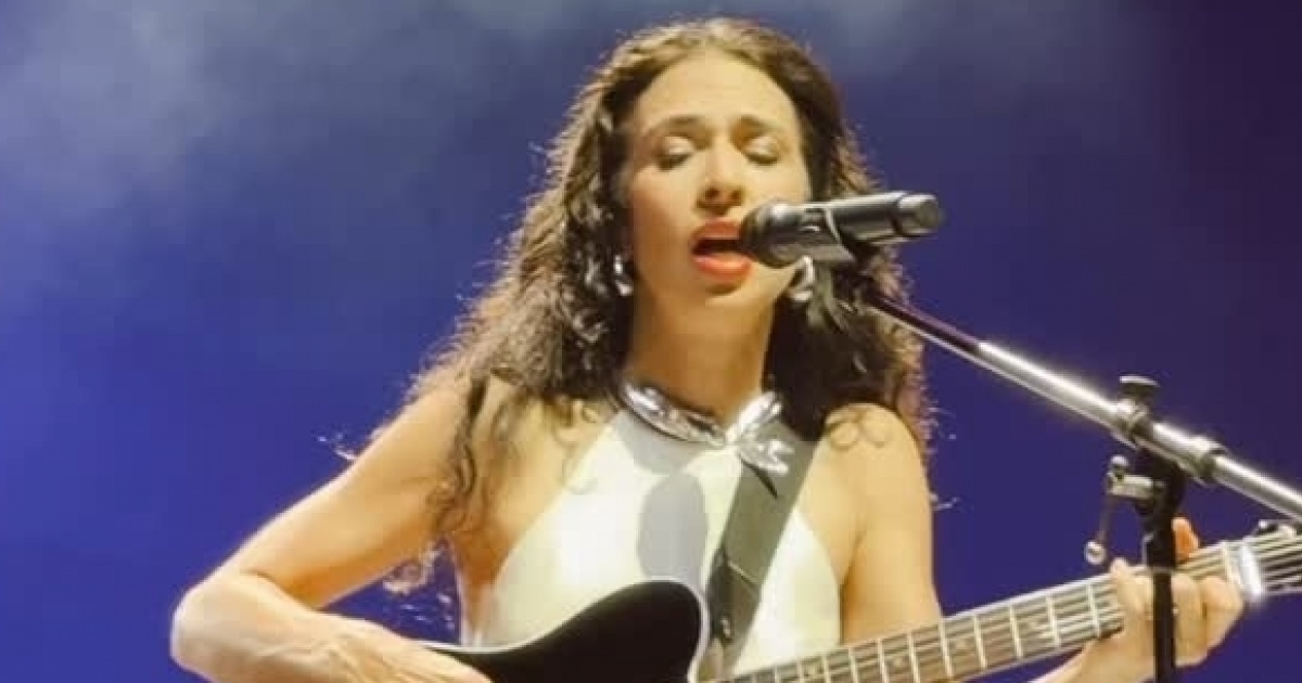 Marisa Monte realiza show na Concha Acústica ao lado da Orquestra Afrosinfônica - Bahia Notícias