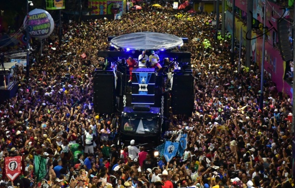 FOTOS: Veja registros do Bahia Notícias no domingo de Carnaval - Bahia ...