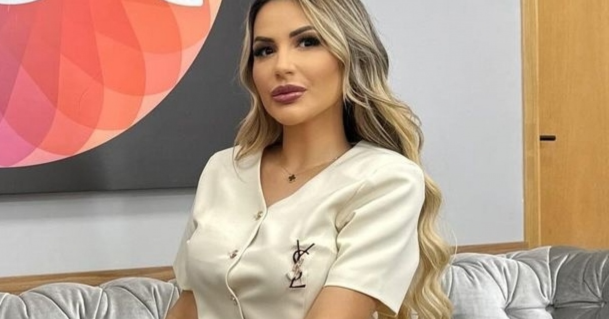 Deolane Bezerra surge irreconhecível em foto cadastrada no sistema da ...