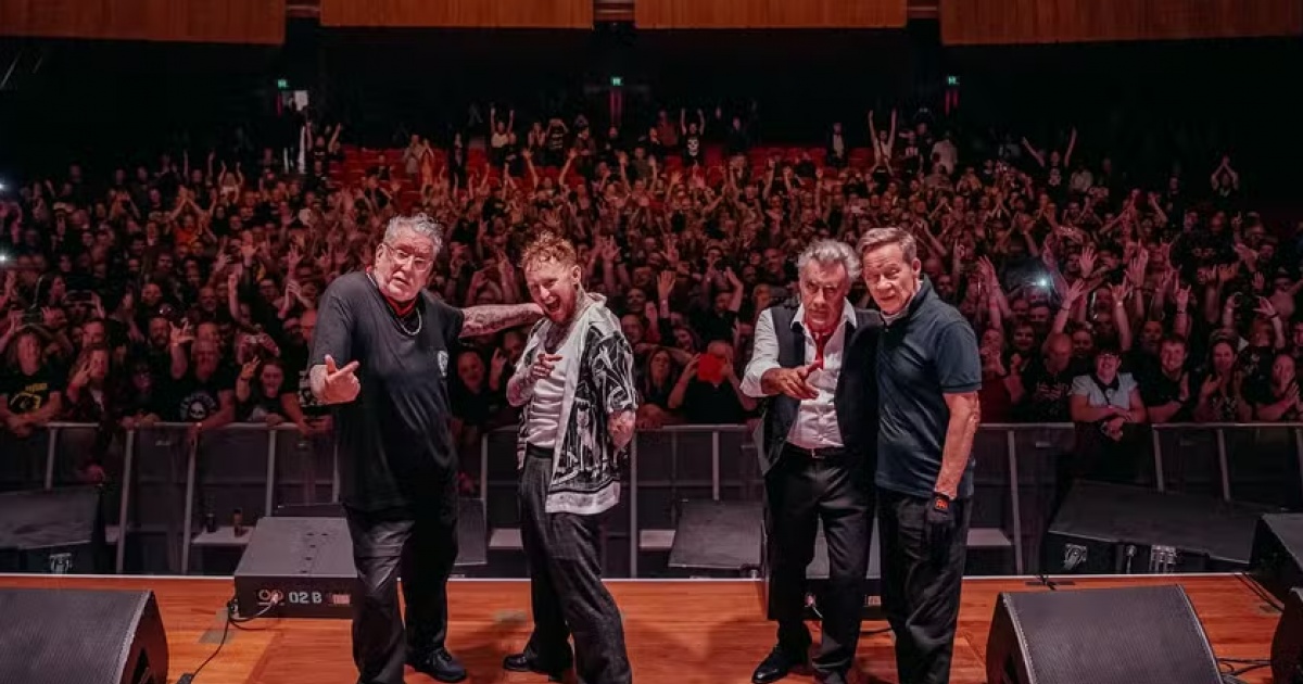 Sex Pistols Cancela Apresentação No Brasil Após Acidente Envolvendo Guitarrista Bahia Notícias