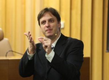 'Thomas Turbando' responde gafe que foi parar nos 'Anais do Senado ...