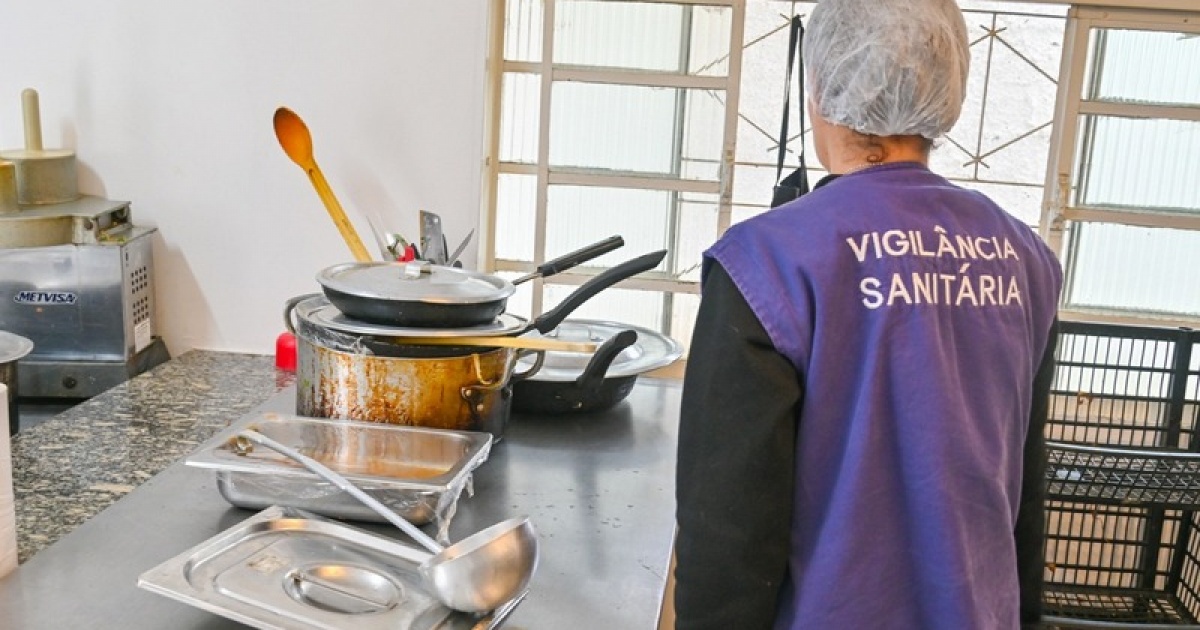 Cerca de 90 estudantes passam mal após refeição em restaurante da Ufba ...
