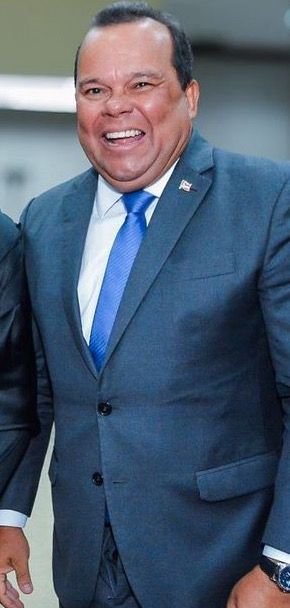 Curtas do Poder: Cuidado, que agora olhar torto já pode dar processo ...