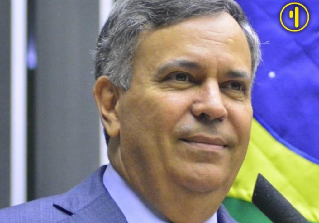 Curtas do Poder: Cuidado, que agora olhar torto já pode dar processo ...