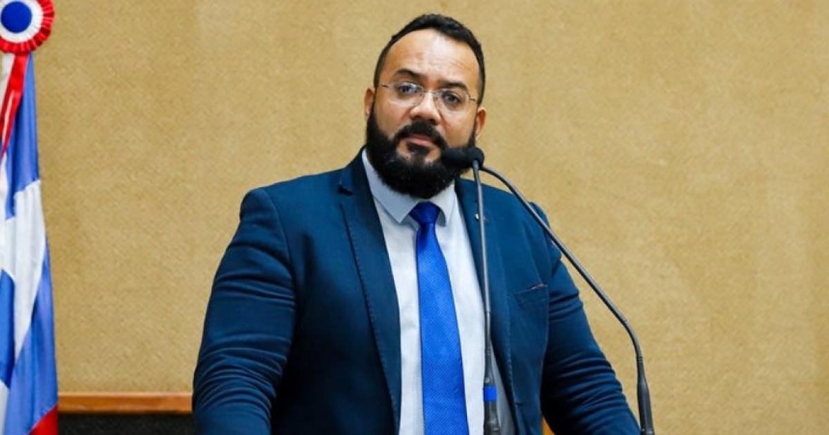 Leandro de Jesus apresenta projeto de Lei que torna Lula "persona non ...