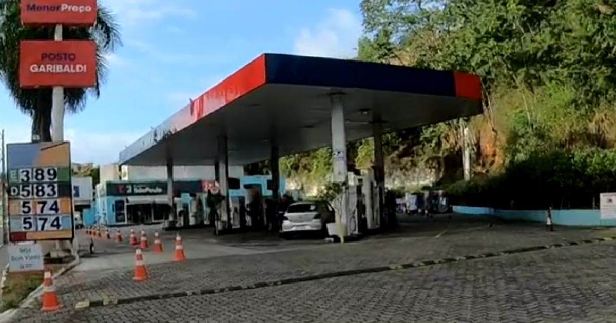 Motorista foge sem pagar após abastecer carro em posto de combustível ...