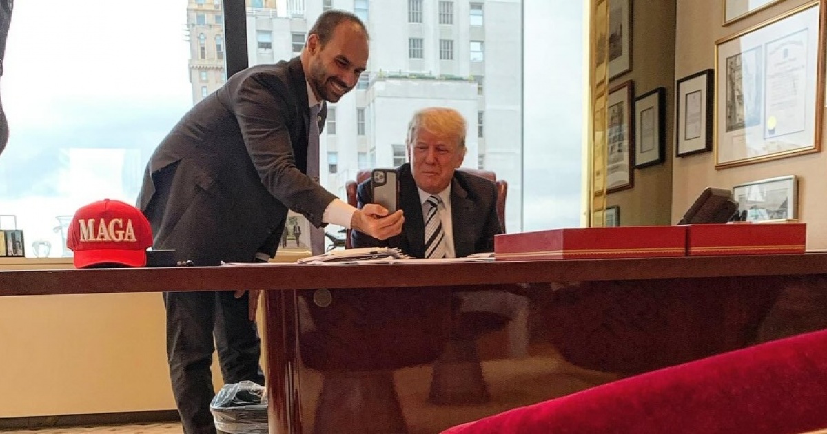 Eduardo Bolsonaro faz apelo a Donald Trump para substituir a ...