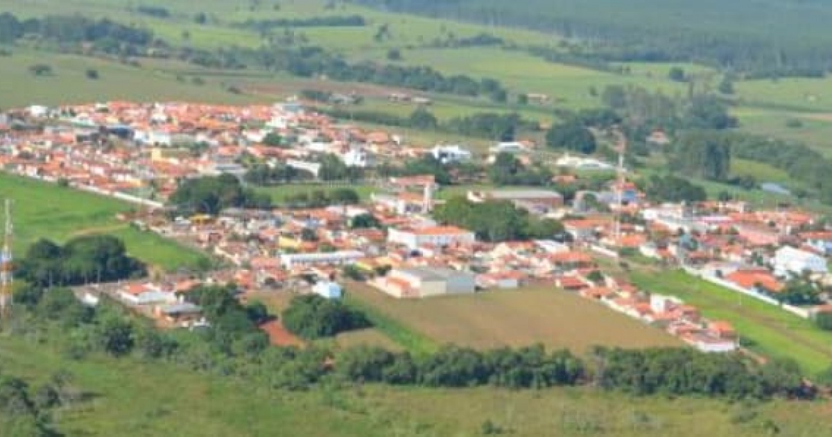 Acidente aéreo: Avião cai no interior de São Paulo e duas pessoas ...