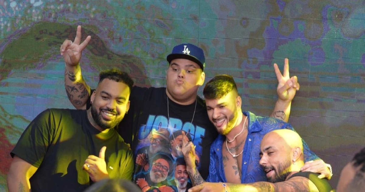 Gustavo Goes, do Menos é Mais, fala sobre planos da banda para 2025: "Quem manda é o público ...