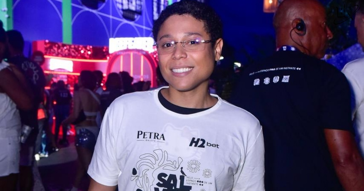 Bruno Matos, intérprete da Blogueirinha, curte terceiro ano no Camarote Salvador e comenta nova ...