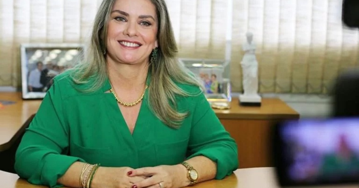 Ivana Bastos é primeira mulher a presidir a AL-BA em 190 anos - Bahia Notícias