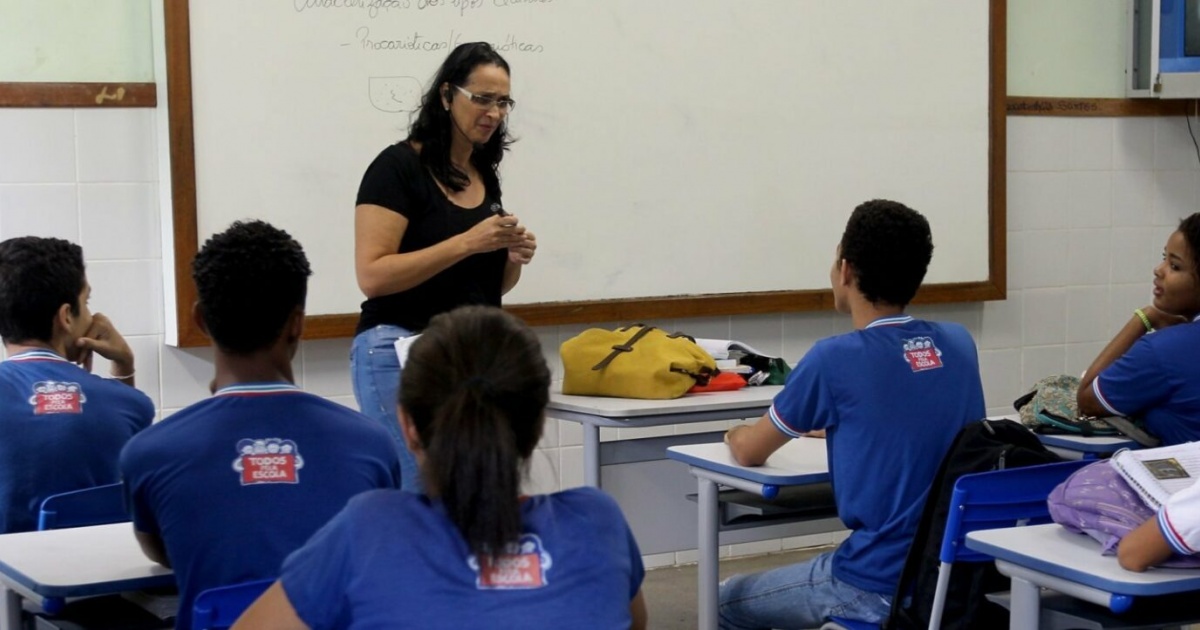 Fundef: Professores receberão até R$ 1.881 com pagamentos do abono extraordinário; veja detalhes ...